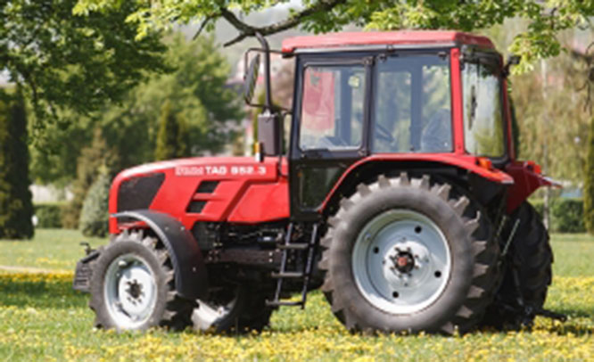 Acesta este un tractor 100% românesc