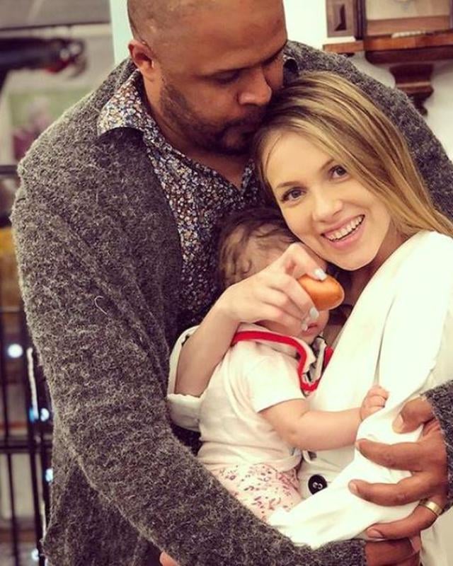 Cabral și Andrea Ibacka au fost acuzați că nu pun poze cu fetița lor ...